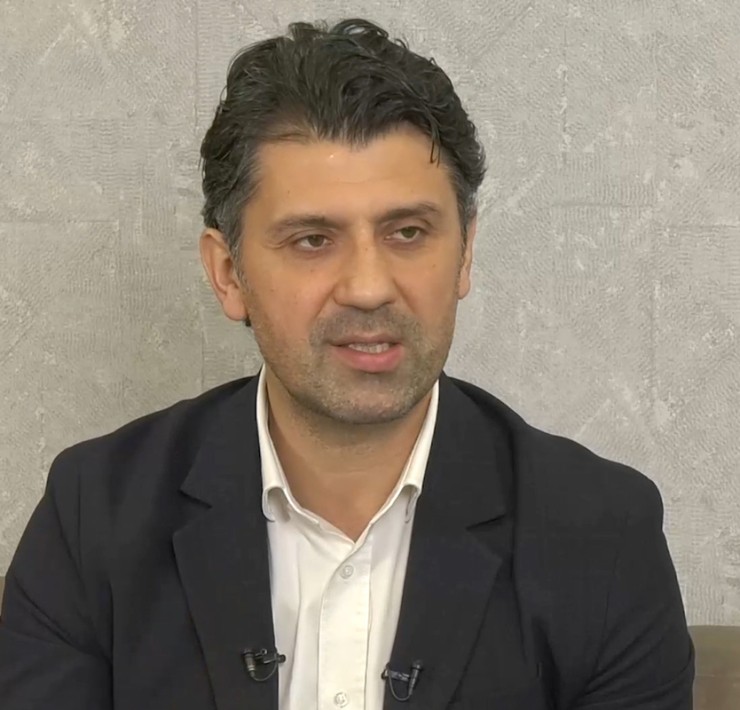 Cecilia Caragea. Consultant comunicare ARENA Communications. Realizator ...